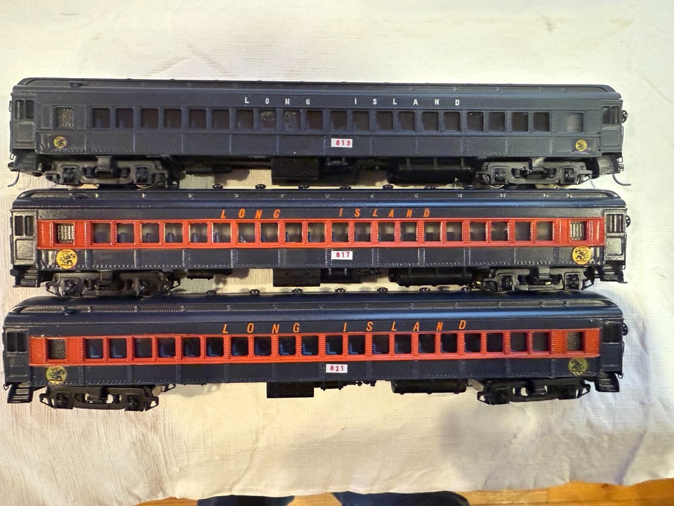 BACHMANN HO SCALE LONG ISLAND RAILROAD COACHES 3 DASHING DAN#813-817 ...