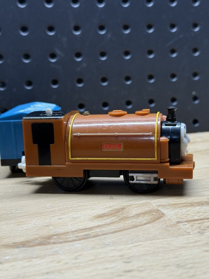 Thomas & Friends Duke Thomas Trackmaster Motorized Train Engine Boxcar ...