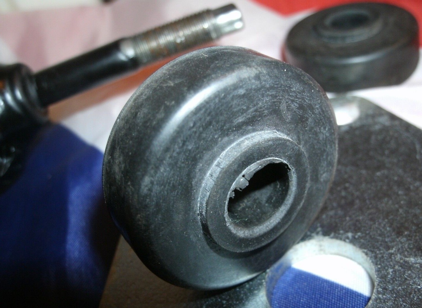 Rover P6 3500 V8 new rear suspension lower shock asorber mounting plate ...