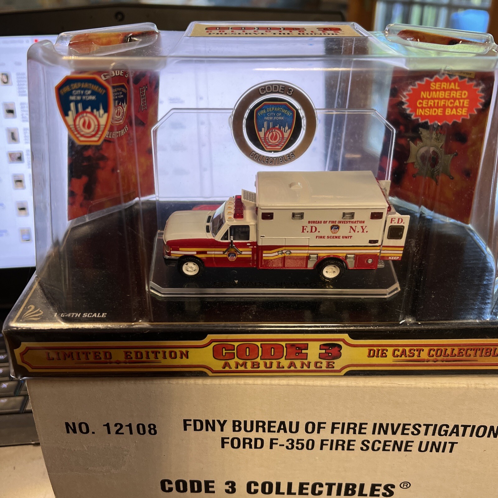 Code 3 FDNY Ambulance Bureau of Investigation Fire Scene Unit 12108 W ...