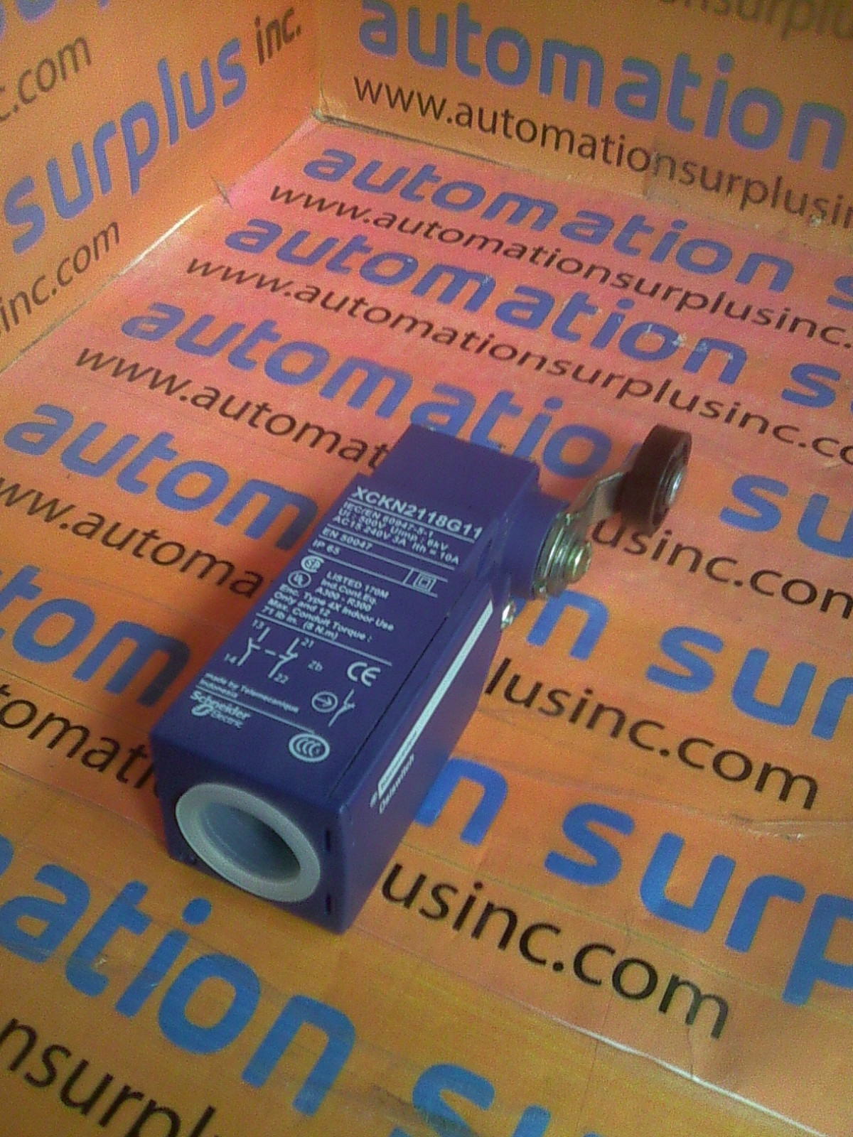 TELEMECANIQUE SCHNEIDER XCKN2118G11 LIMIT SWITCH *NEW!! | eBay