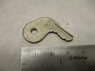 0501772 501772 OMC Ignition Switch Key 73-7 Evinrude Johnson Outboards ...