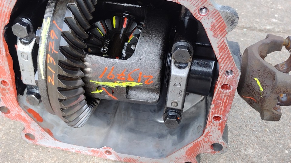 88-96 corvette C4 Rear Differential 2.59 Ratio Posi Limited Slip Dana ...