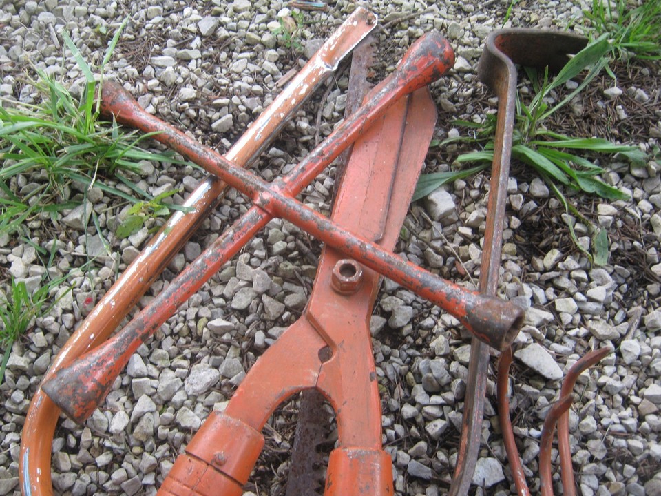 5 Used Assorted Orange Painted Tools Saw Scissors Carpenter Garden Fork ...