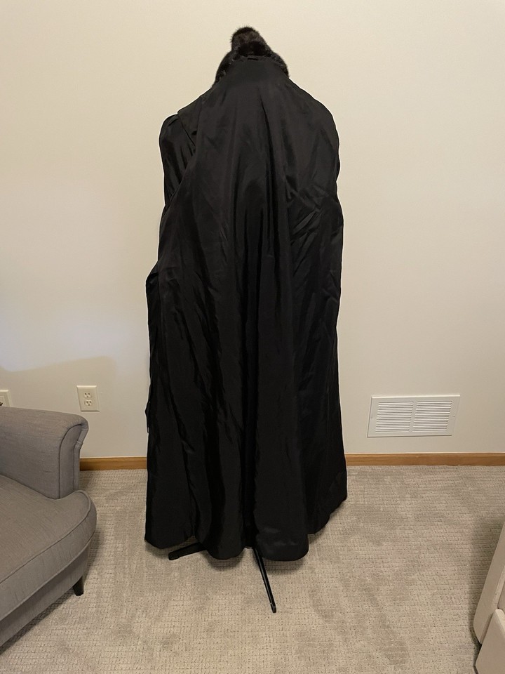 Stunning Ranch Mink Coat 53” Long And Massive 80” Sweep Size XXXL To ...