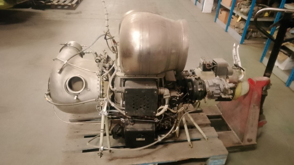 Garrett AiResearch GTCP85-160A Gas Turbine Engine, Boeing 737 and ...