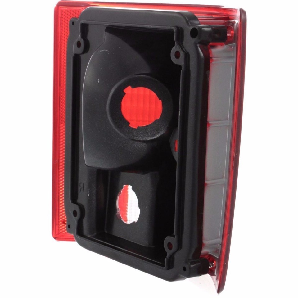 NATIONAL SEA BREEZE RIGHT PASSENGER TAILLIGHT TAIL LIGHT REAR LAMP RV ...