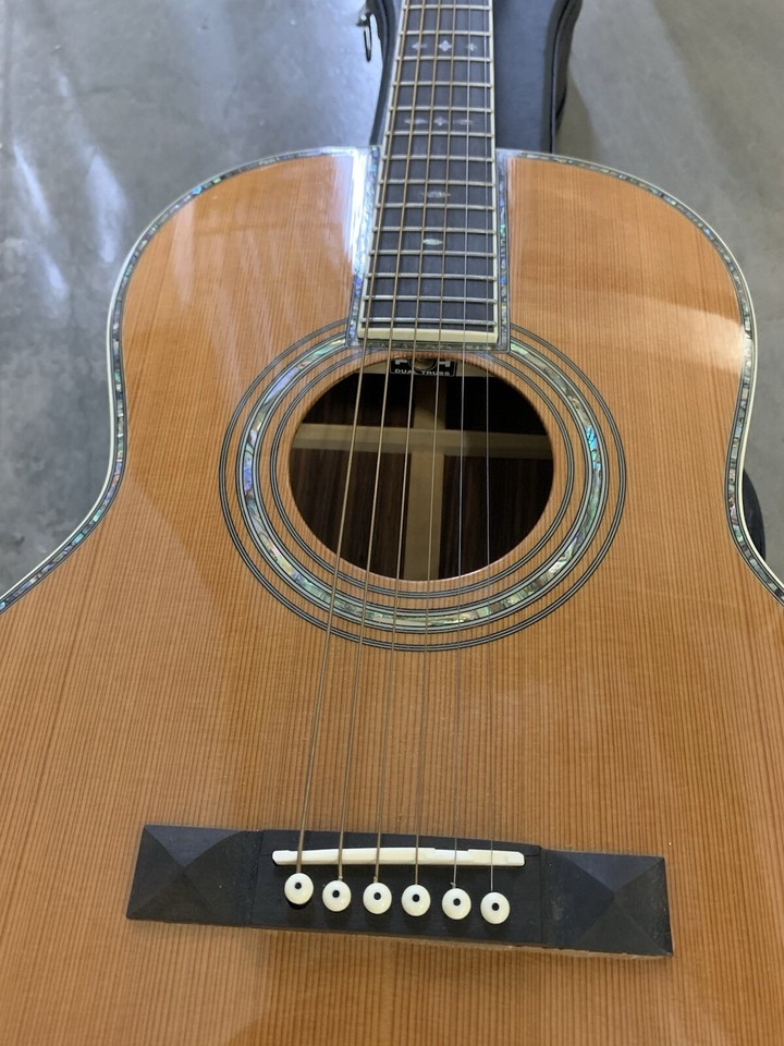 High Quality On Style Abalone Acoustic Guitar Use Nicely Perfect ...