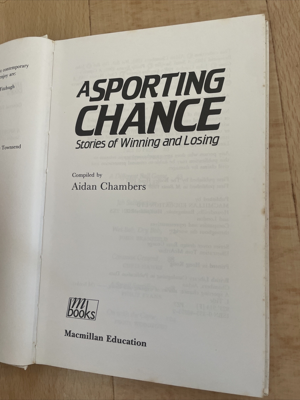 AIDAN CHAMBERS. M BOOKS. A SPORTING CHANCE. STORIES OF WINNING AND ...