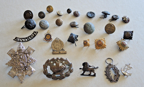 BULK LOT MISCELLANEOUS VINTAGE MILITARY BUTTONS SHOULDER PIPS A FEW ...