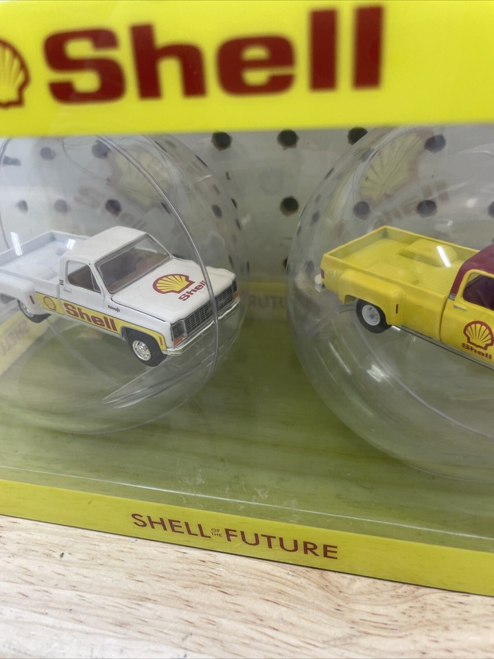 M2 Machines Christmas Ornament 2024 Shell Chevy Dually Set New Release ...