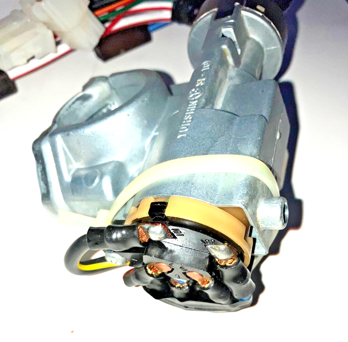 Genuine Mazda GJ12-76-290 1986-87 626 Key Set Ignition Lock Cyl ...