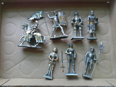 Veronese, Mounted Medieval Knight with flag, lot of 7 pewter figurines ...
