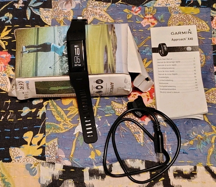 Garmin Approach X40, GPS Watch Golf Band and Activity Tracker with ...