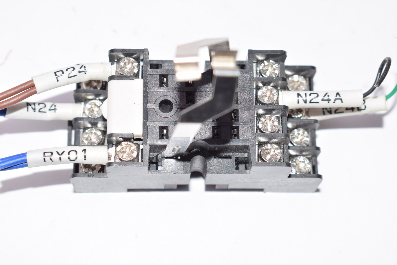 Lot of 7 KACON KMY4, 5A, 250VAC, 1FKW, Plug In Relay Sockets | eBay