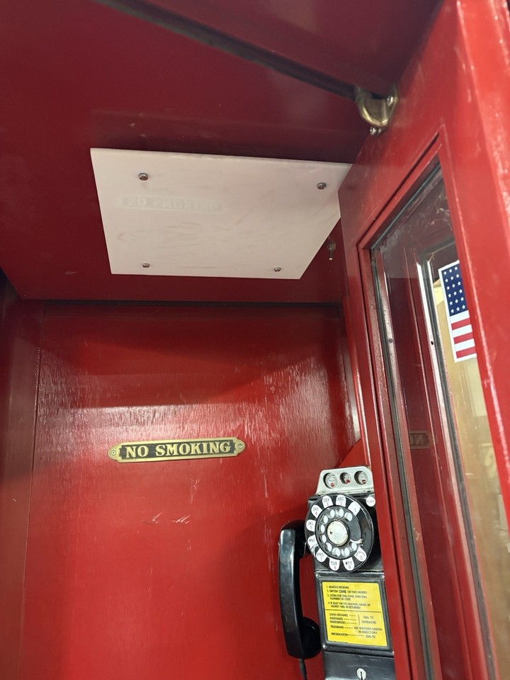 Vintage Late 1940s Telephone Booth - See Description For Details ...