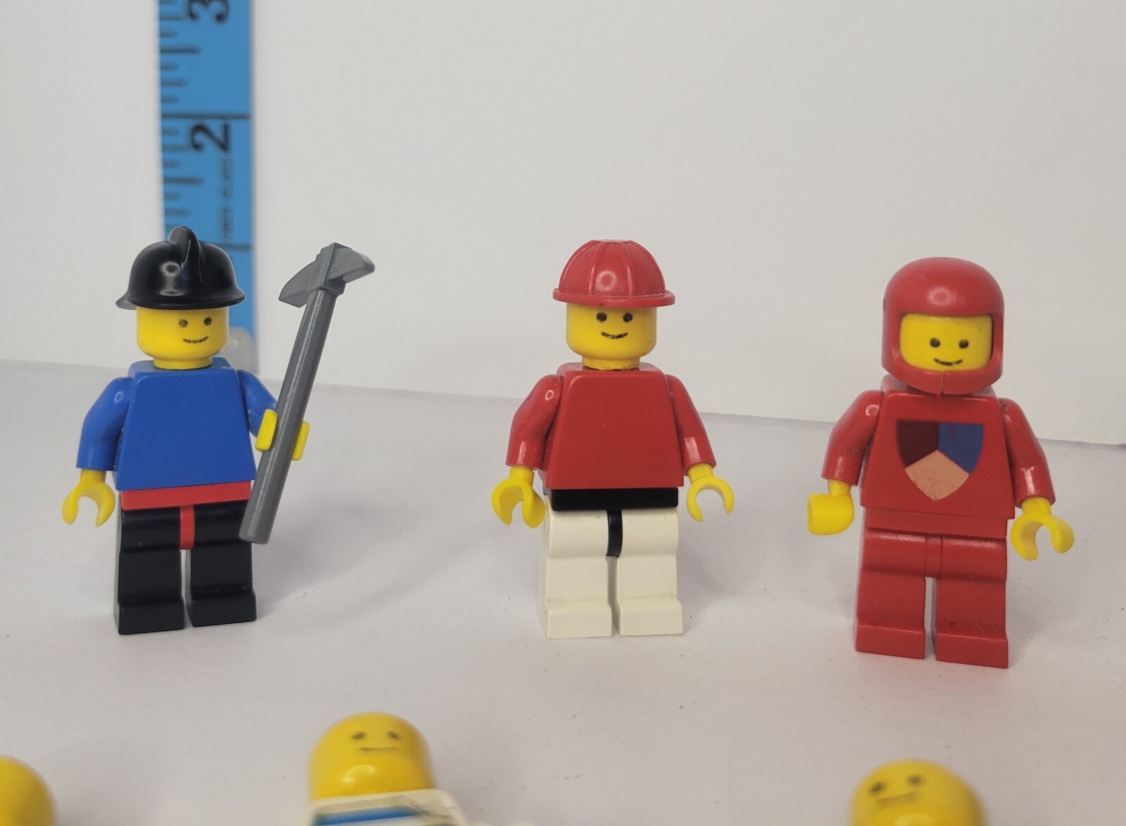 Vintage Lego Lot of 1970's Minifigures - Includes Hats,Helmets, Hair ...