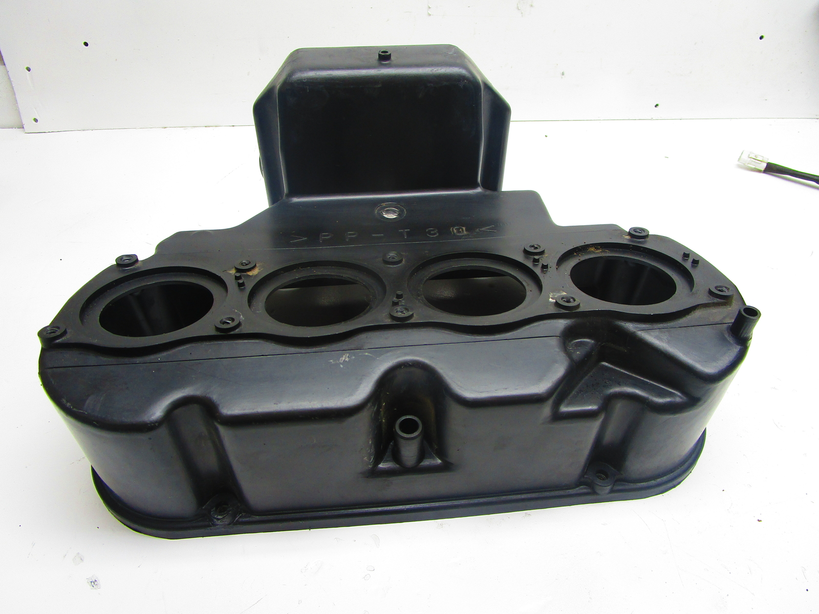 2004 YAMAHA YZF R6 R6S AIRBOX AIR INTAKE FILTER BOX | eBay