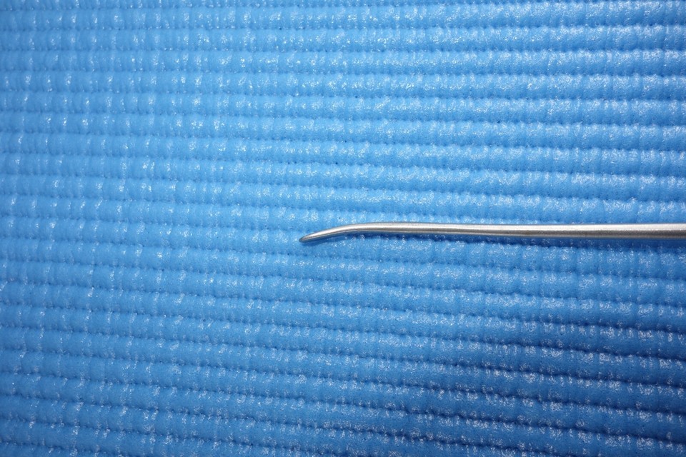 Codman-Jarit 65-1018 PENFIELD No. 4 DISSECTOR Slightly Curved 81/4 ...