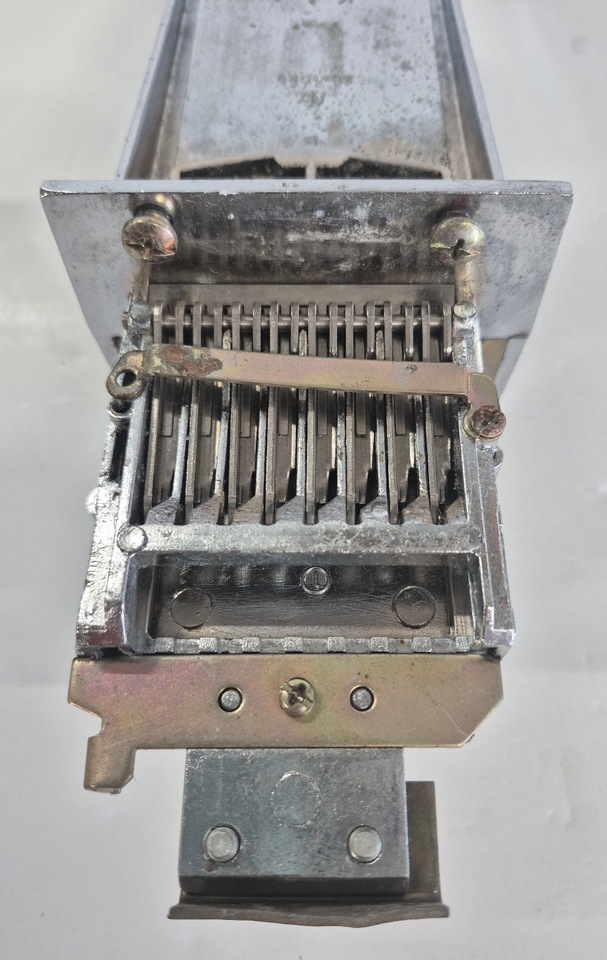 Greenwald Vertical 8 Coin Slide $1.50 Vend | Coin-Op Washer Dryer ...