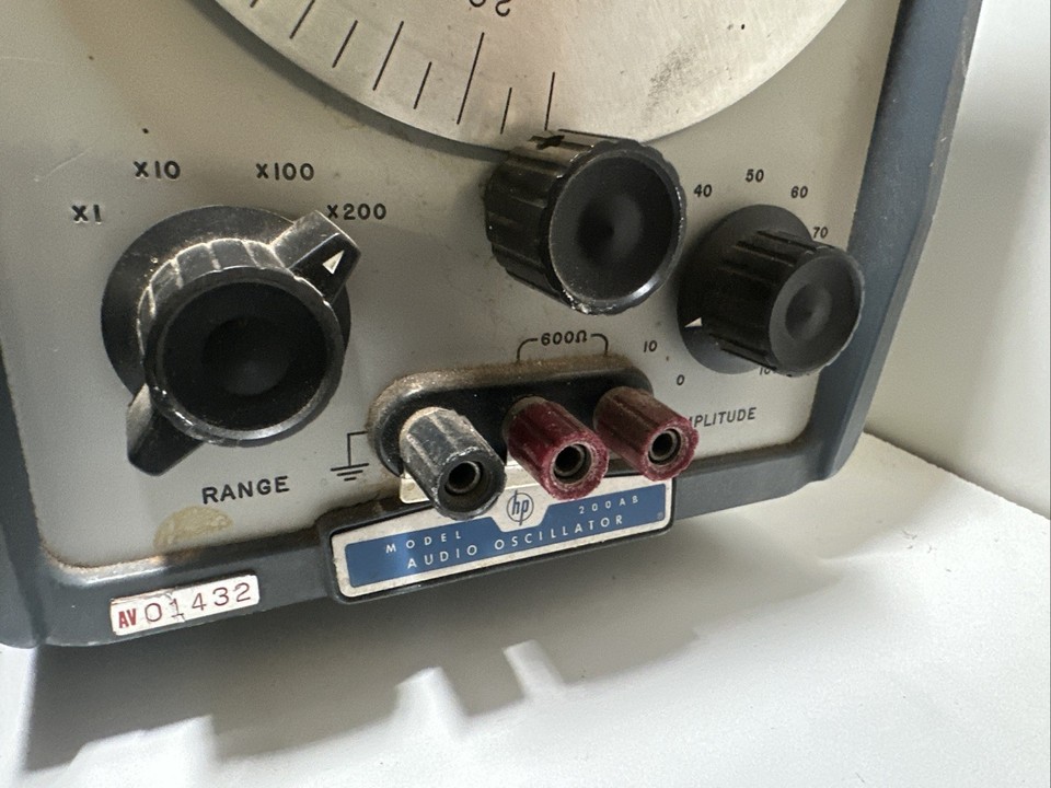HEWLETT PACKARD HP MODEL 200AB AUDIO OSCILLATOR GENERATOR - Parts or ...