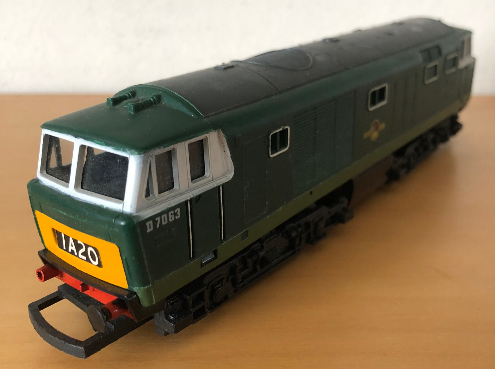Hornby Diesel Locomotive British Railways Green Livery No D7063 Tested ...