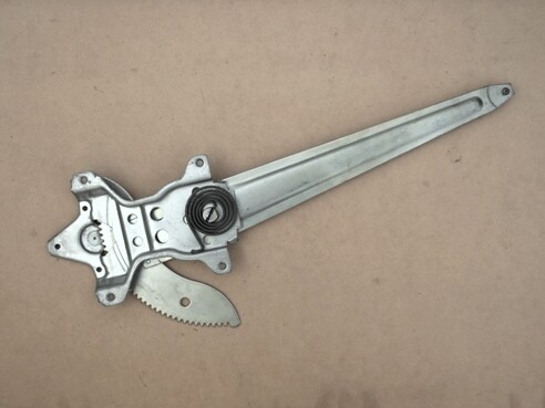 69801-60030 Toyota Regulator sub-assy, front door window, rh 6980160030 ...