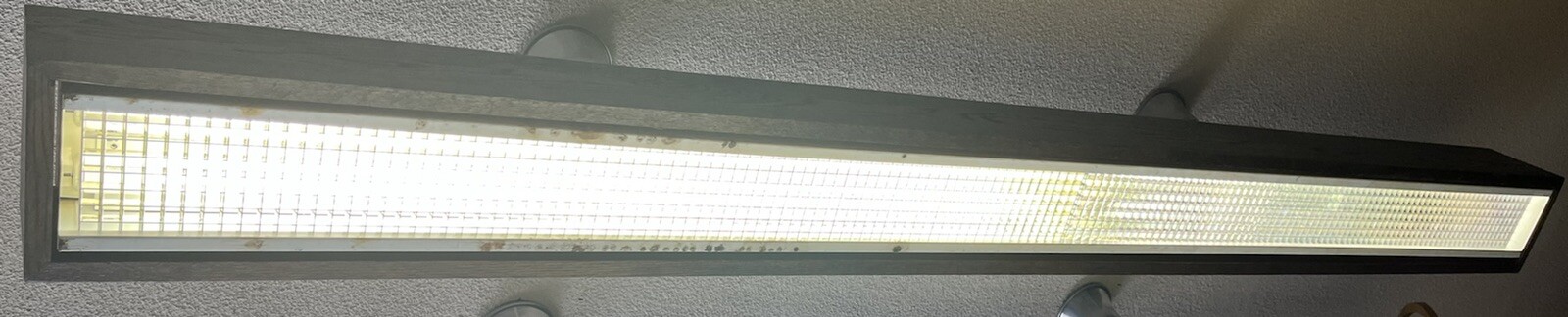 Diamond Pool Table Light ( 1 LIGHT) SEE PICTURES OLD STYLE NARROW USED ...