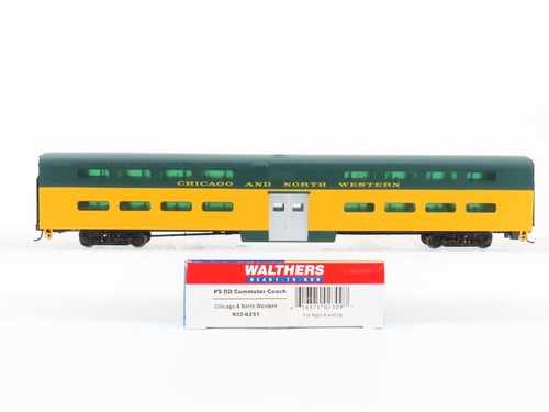 HO Scale Walthers 932-6251 CNW Chicago & North Western Commuter Coach ...