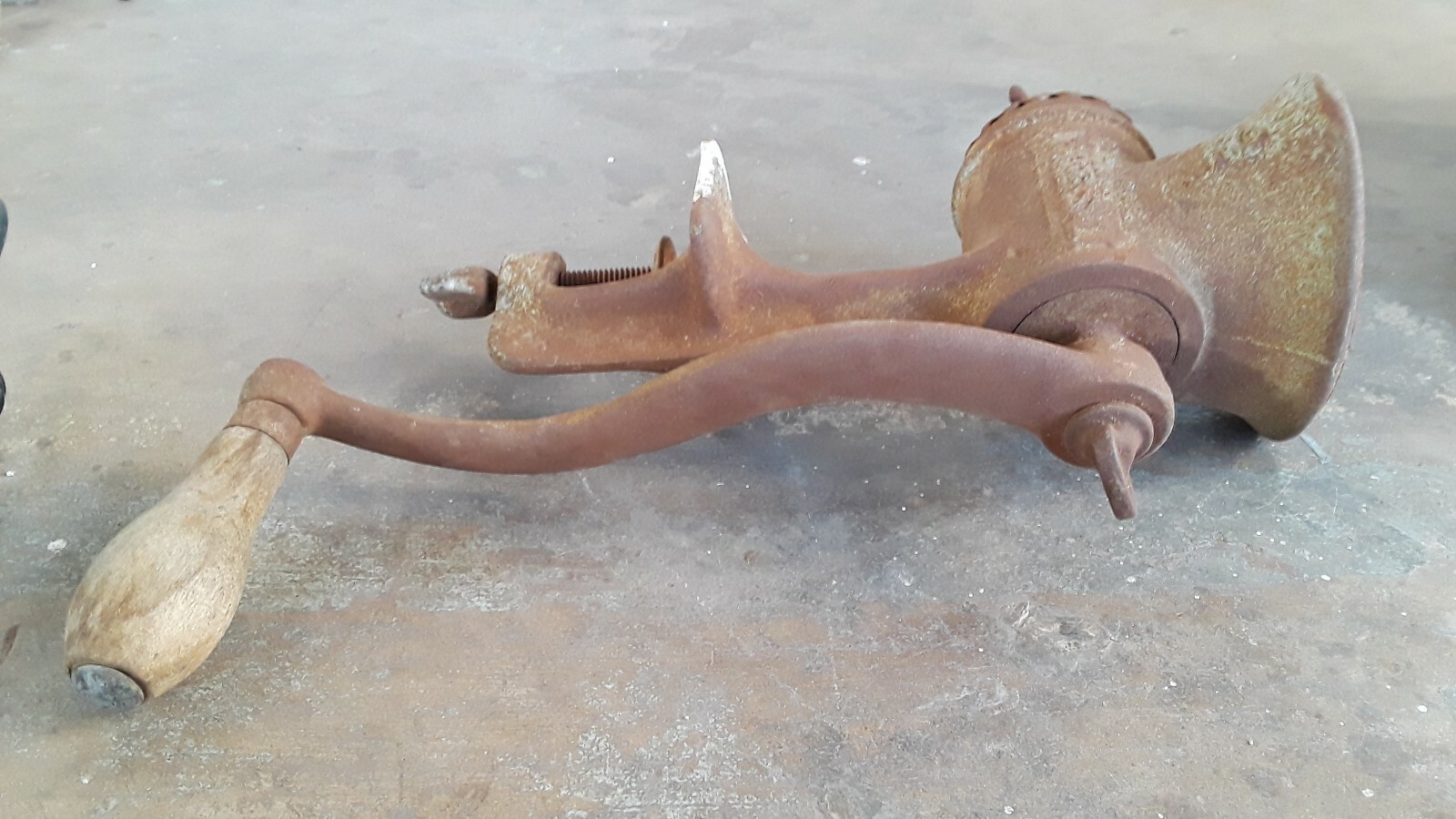 vintage No. 2 UNIVERSAL GRINDER Food Meat Chopper HAND CRANK table ...