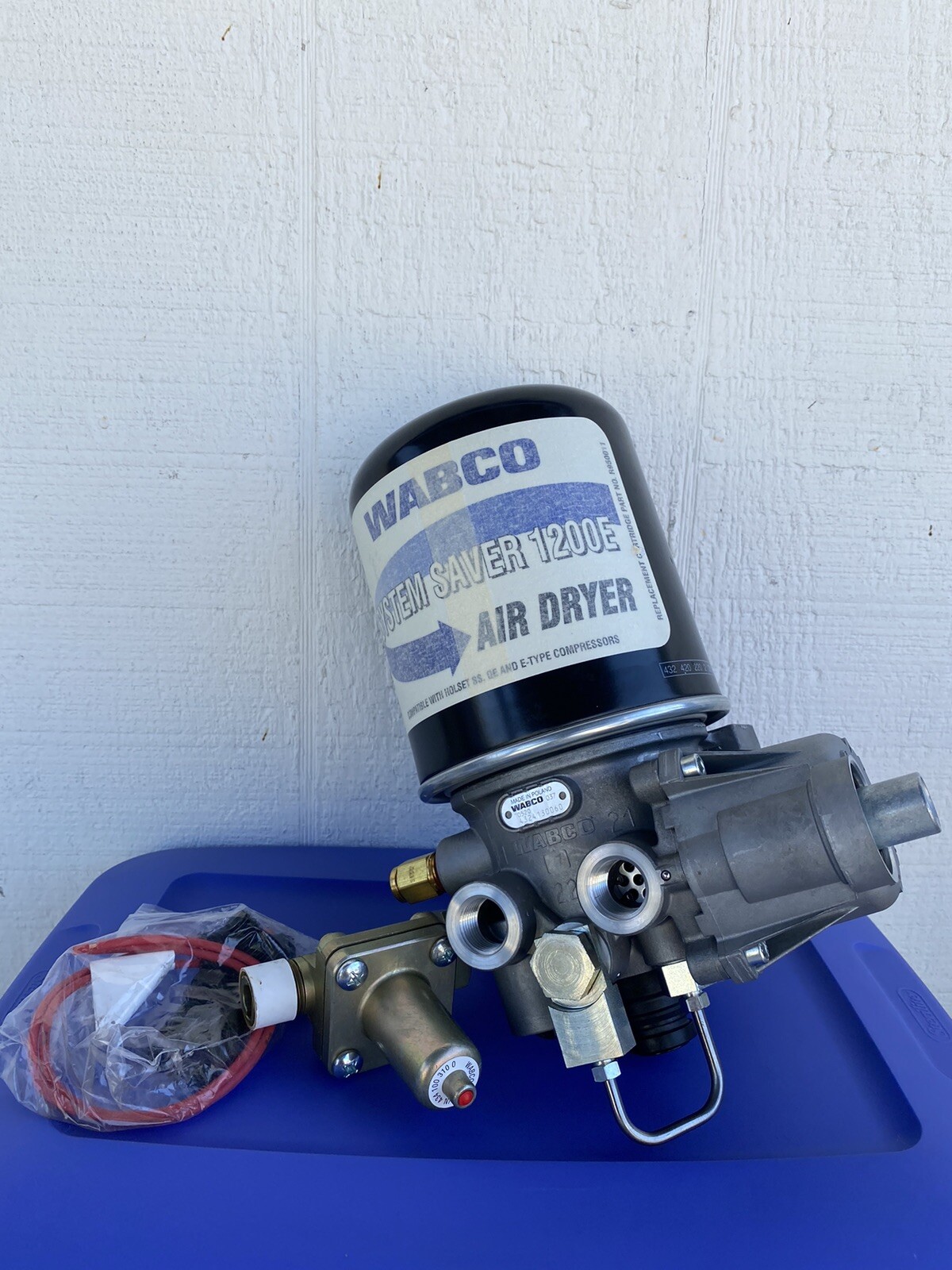 Wabco 4006110570 Air Dryer Kit Standard Cartridge SS1200 12VOLT TCV for ...