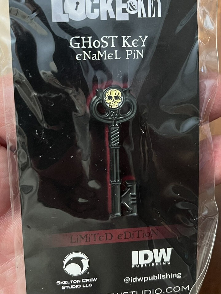 LOCKE & KEY 3 LIMITED EDITION ENAMEL PINS : OWL, GHOST AND SHADOW KEYS ...