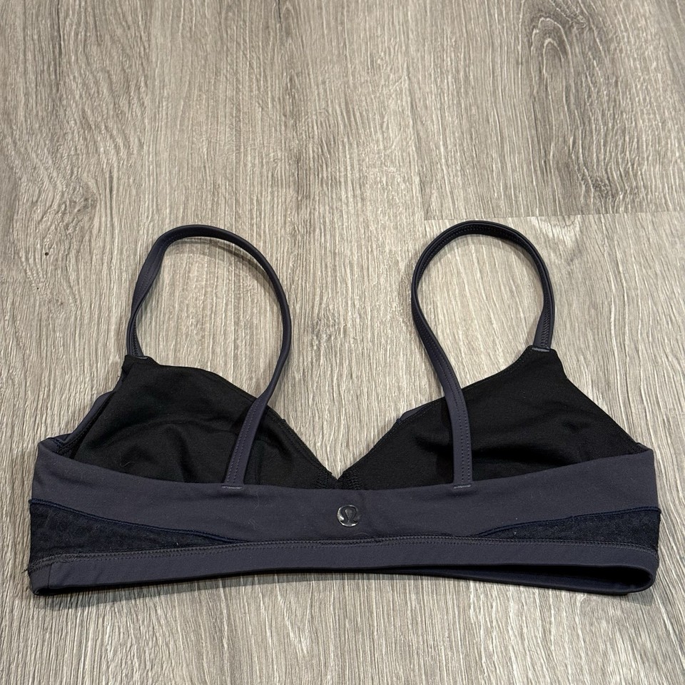Lululemon Sports Bra Womens Small? Black Desert Snake Design Block ...