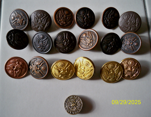 Lot of 19 Vintage Military Army Eagle Buttons Horstmann Scovill Steele ...
