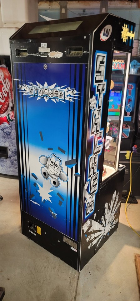 STACKER by LAI Games Club Prize Redemption Arcade Vending Machine Works ...
