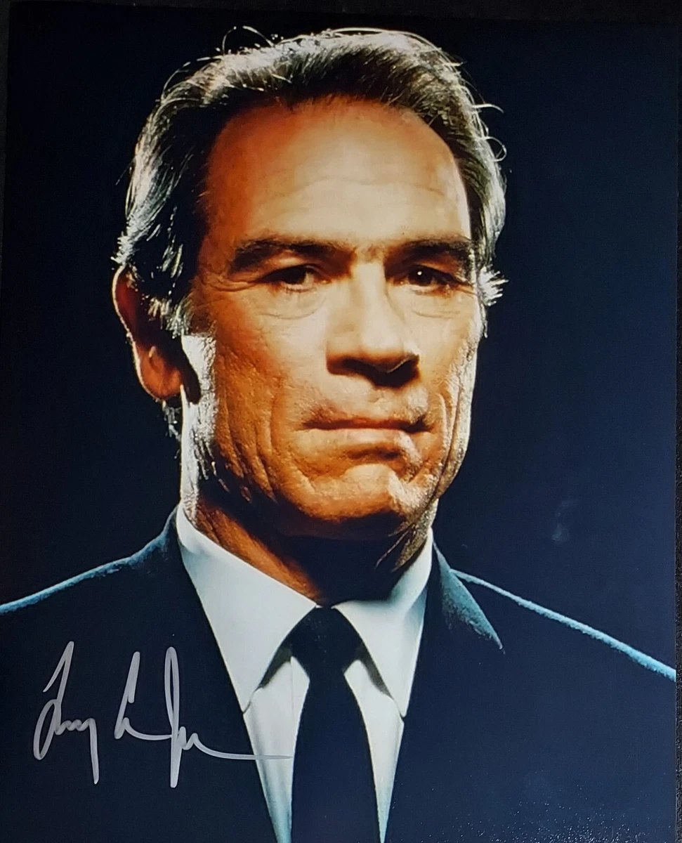 Tommy Lee Jones Autograph