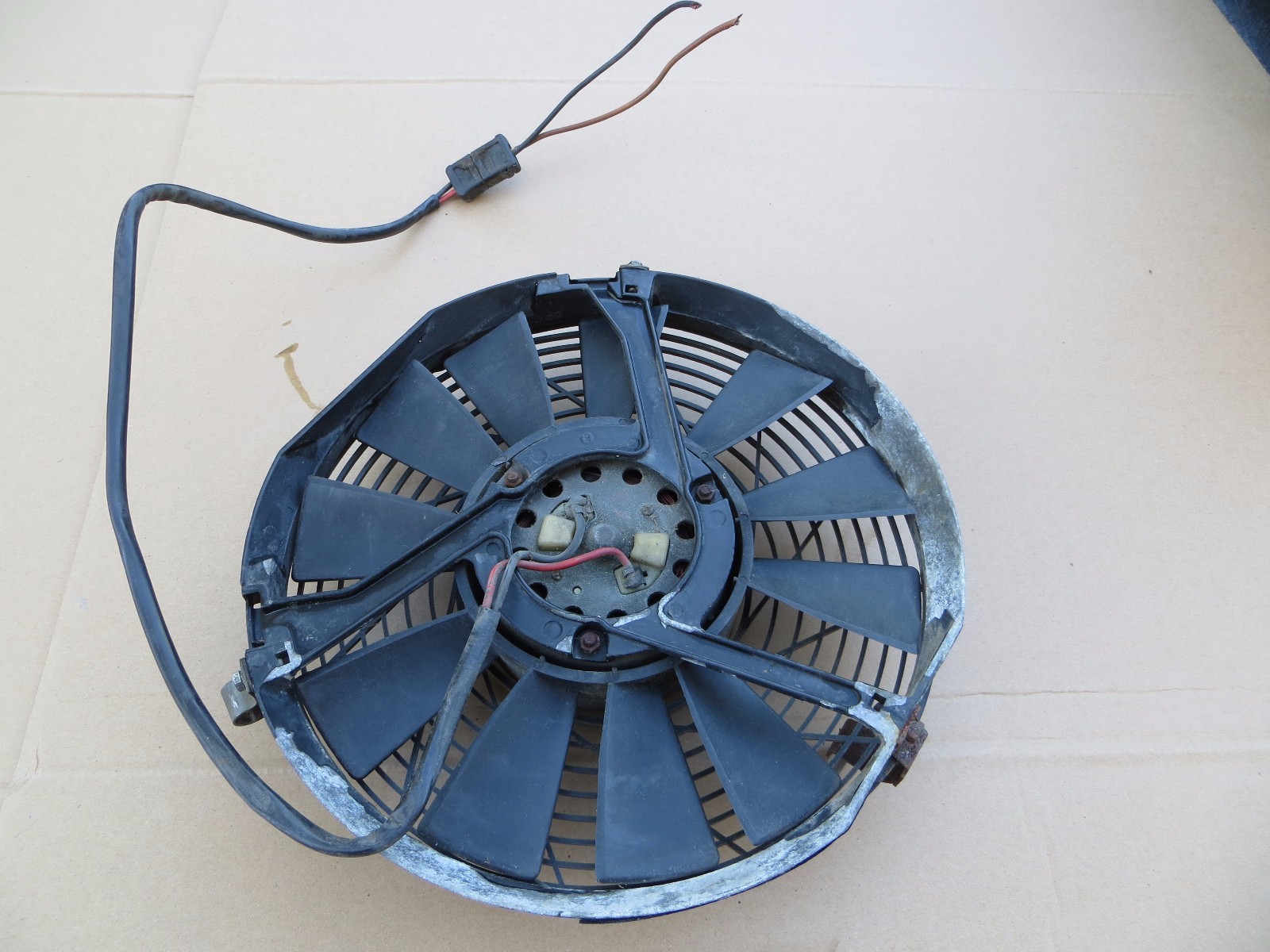 Mercedes Benz W123 240D 300D Turbo Radiator Fan Electric Motor BOSCH ...
