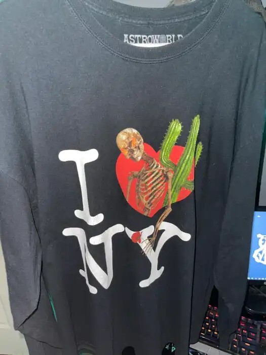 2018 Astroworld tour merch “I ️NY” Long Sleeve - Gem
