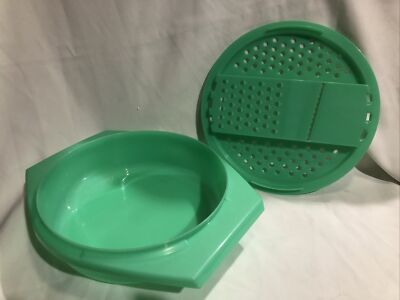 EUC Tupperware Cheese Grater Slicer 2 Piece Green Plastic Bowl 786 4 | eBay