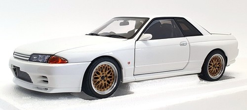 Autoart 1/18 Scale 77412 - Nissan Skyline GT-R (R32) Wangan Midnight ...