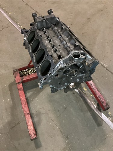 1975 FORD 302 ENGINE SHORT BLOCK D4DE-6015-AA, STOCK BORE, DATE: 3J19 ...