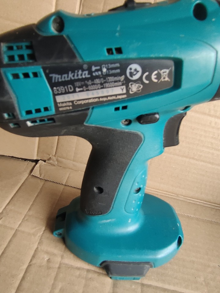 Makita 18v NiCd NiMH Cordless Combi Hammer Drill 8391D Body Only ...