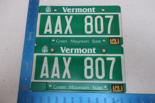 Vermont License Plate Tag 2002 02 VT Natural Sticker Pair Set AAX 807 ...