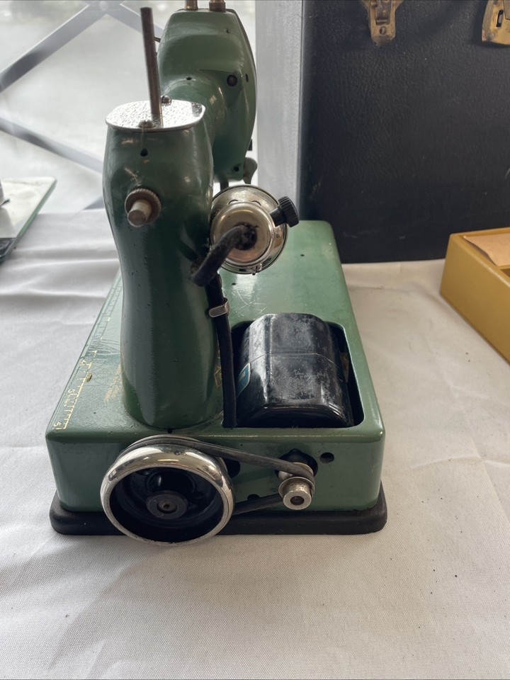 1930s General Electric Sewing Machine Lightweight Standard Model A ...