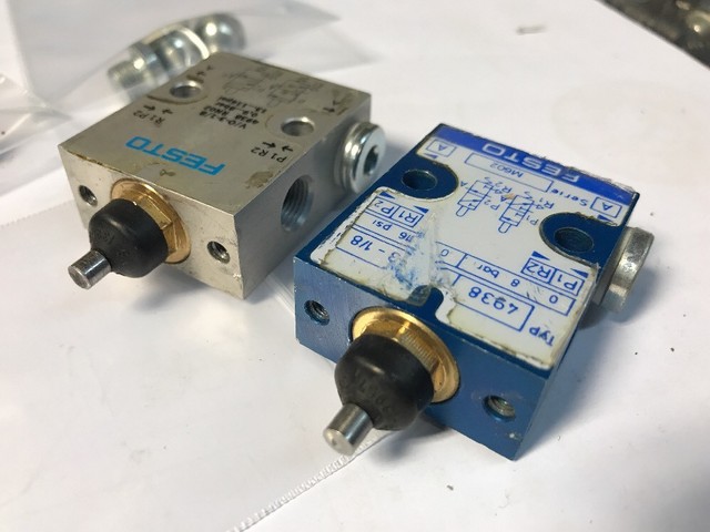 Festo 4938 Pneumatic Valve Limit Switch Series a M402 V/0-3-1/8 for ...