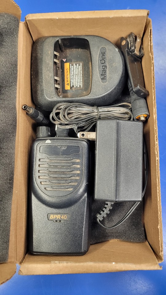 Motorola Mag One BPR40 UHF Two Way Radio | eBay