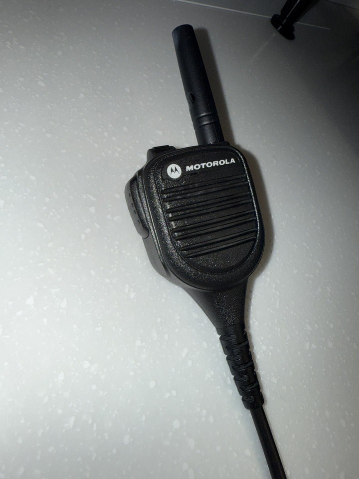 PMMN4060B Shoulder Mic for Motorola APX 6000 with Antenna. | eBay