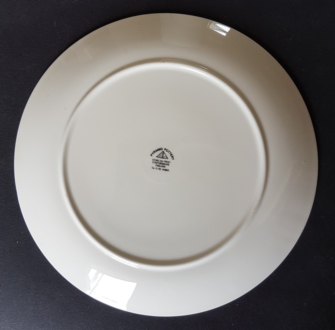 Pyramid Pottery - Bone China Display Plate with Floral Pattern - 22.5 ...