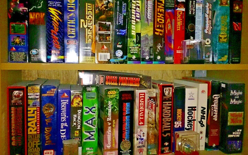 Huge assortment hundreds of PC Retro big box 1990s games make ...