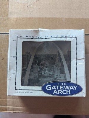 THE GATEWAY ARCH AUTHENTIC SCALE MODEL JEFFERSON NATIONAL MEMORIAL ...